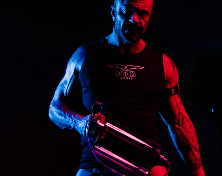 Mister B Wings – Your Fetish Specialist